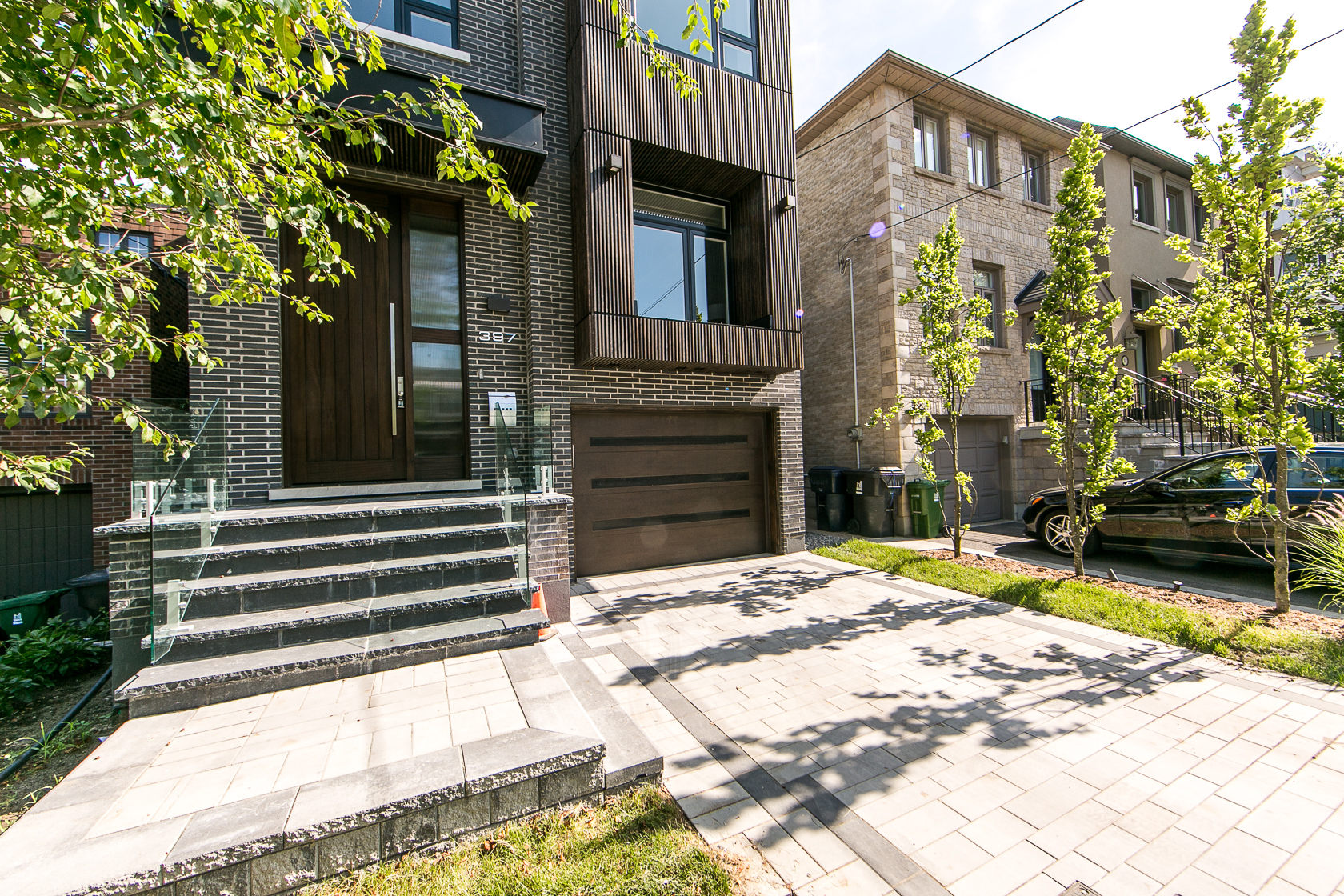 397 Hillsdale Ave. E